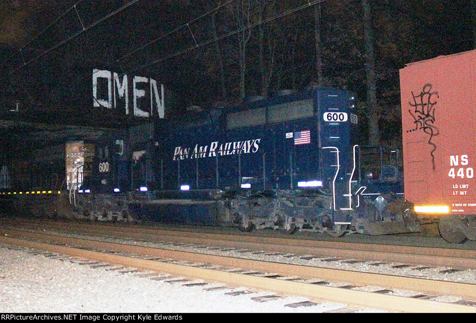 MEC SD40-3 #600 on Q410-15
